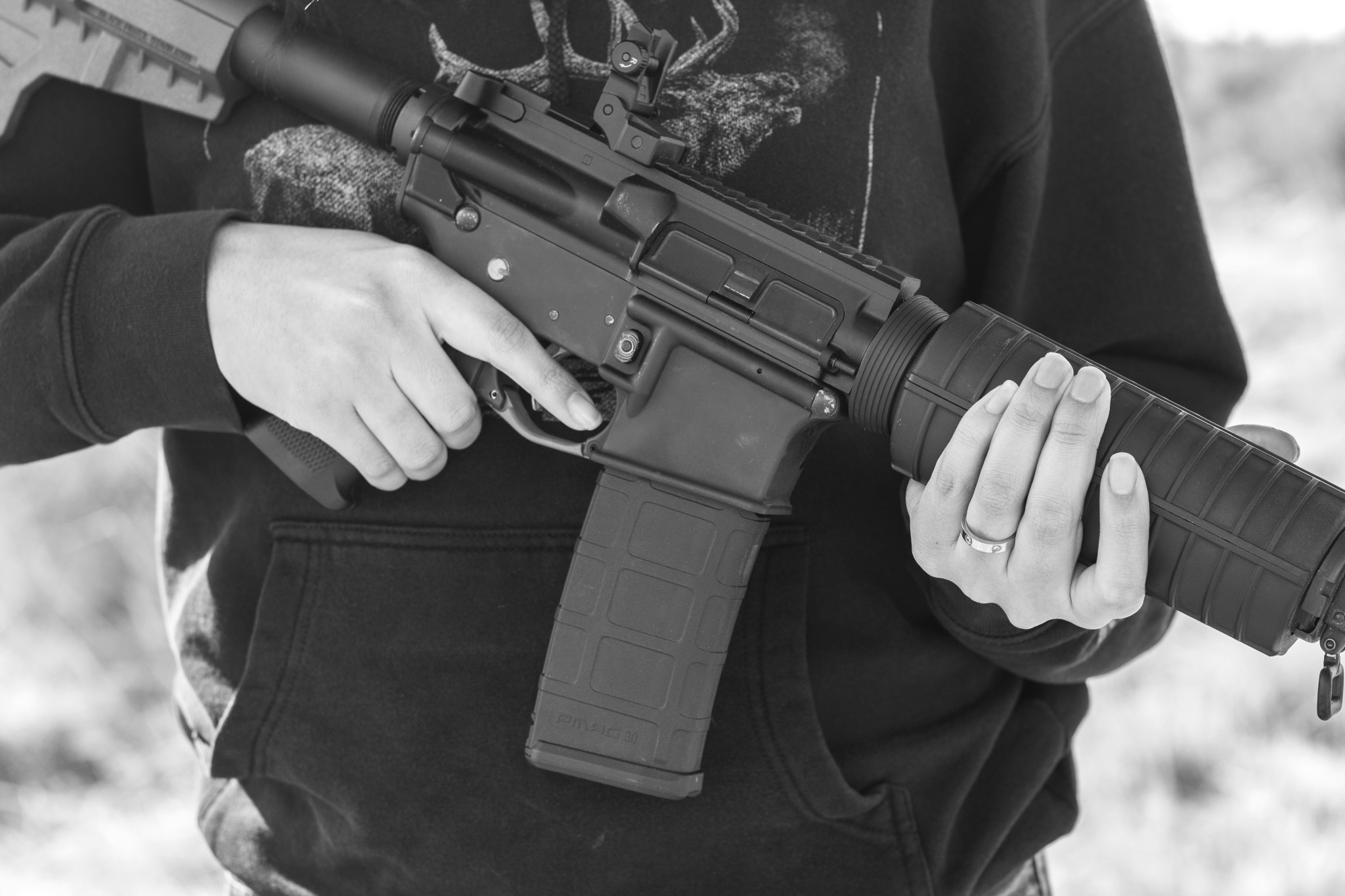 ICE Officials Are Worried Protesters Will Open-Carry AR-15s And “Fear ...